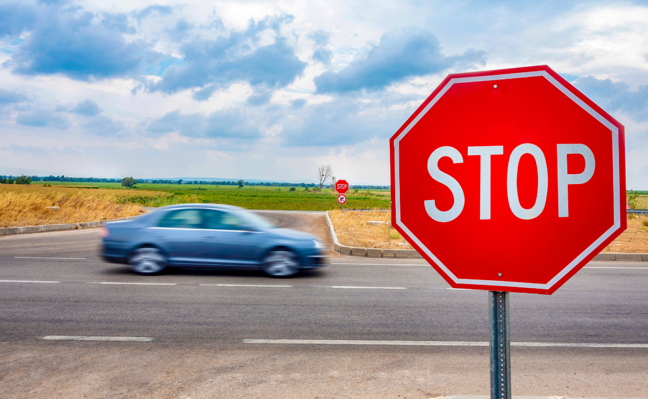 La tortuosa strada dello stop UE alle auto col motore a scoppio
